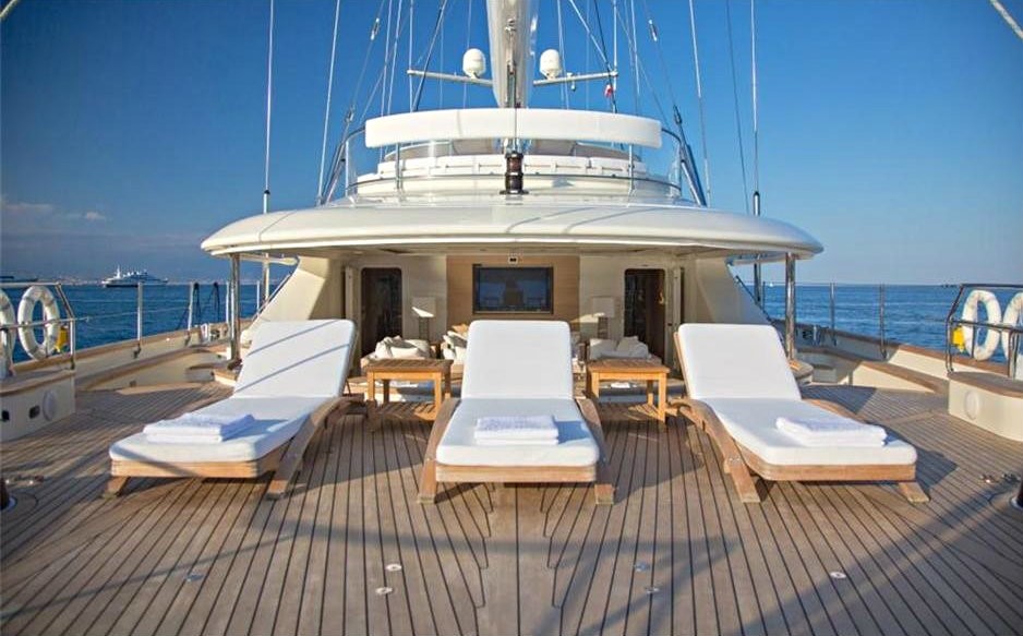 Yacht SELENE, Perini Navi | CHARTERWORLD Luxury Superyacht Charters